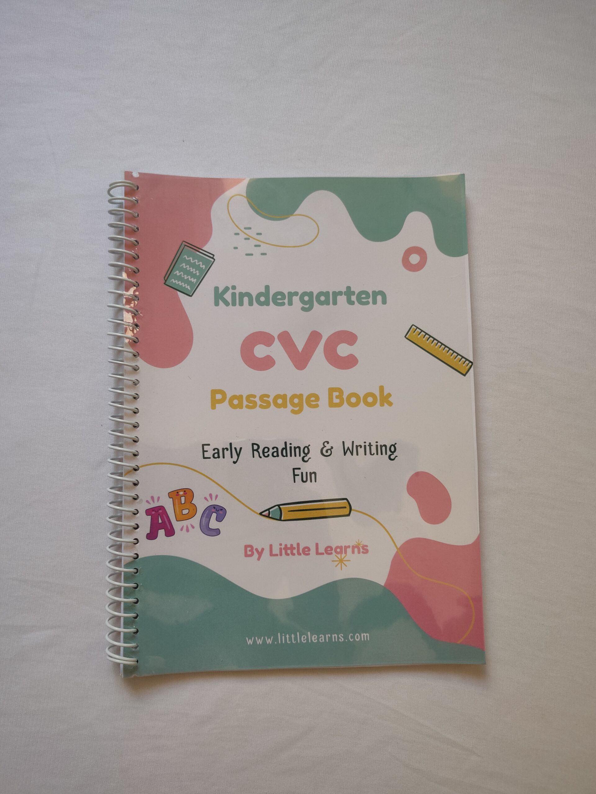 Kindergarten CVC Passage Book - littlelearns.com